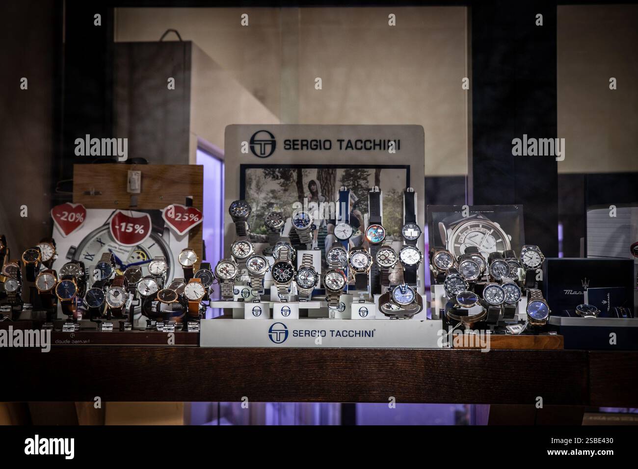 Sergio tacchini sign hi-res stock photography and images - Alamy