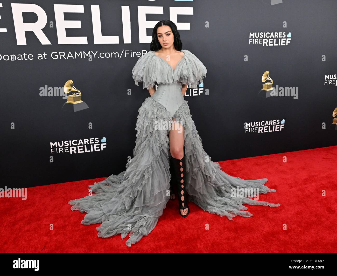 Los Angeles, USA. 02nd Feb, 2025. Charli XCX arriving to the 67th Annual Grammy Awards held at ...