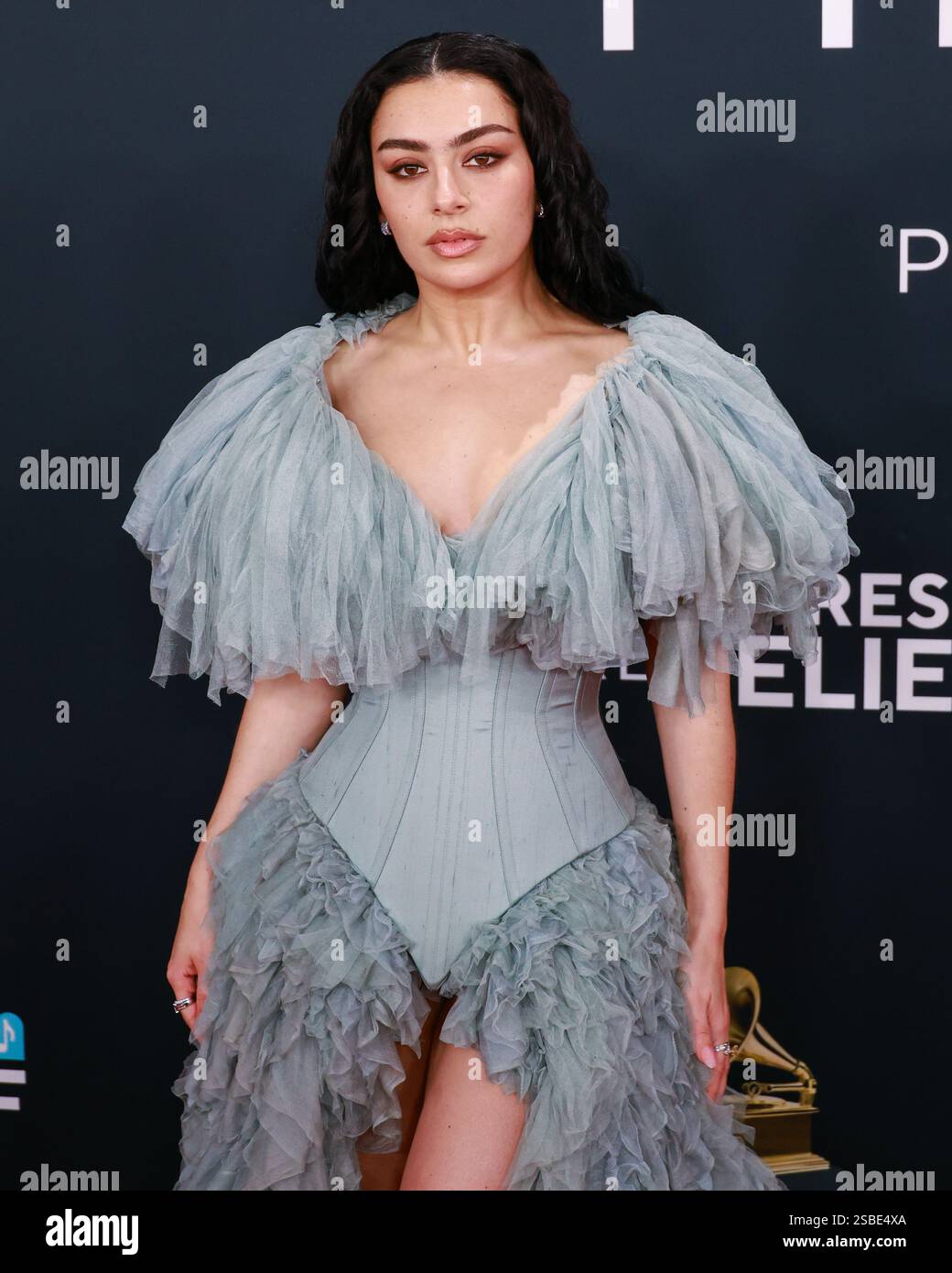 Los Angeles, USA. 02nd Feb, 2025. Charli XCX walking on the red carpet ...