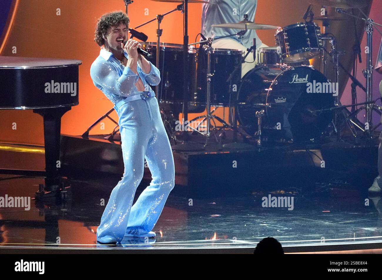 Benson Boone performs "Beautiful Things" during the 67th annual Grammy ...