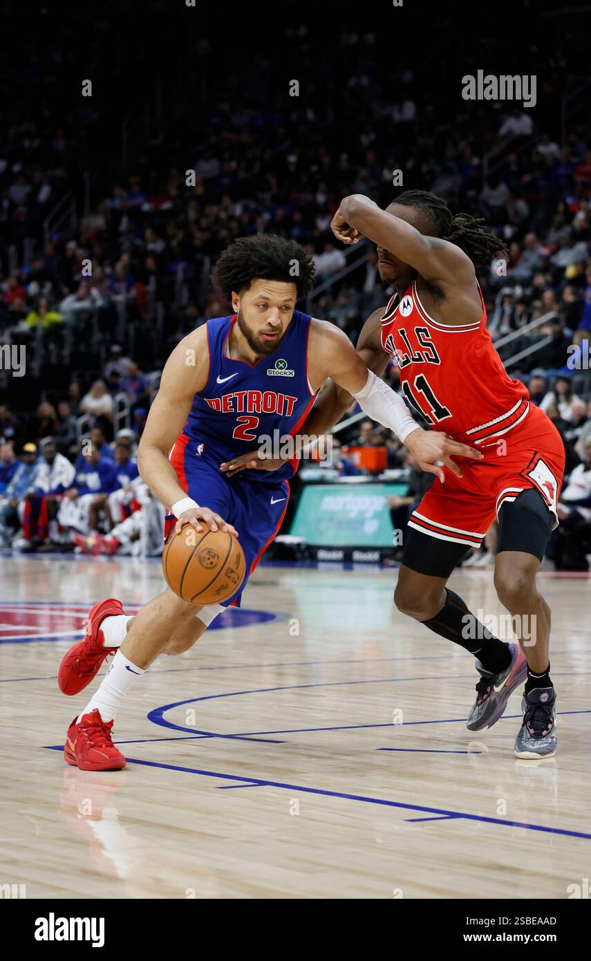 Detroit Pistons guard Cade Cunningham (2) drives against Chicago Bulls ...