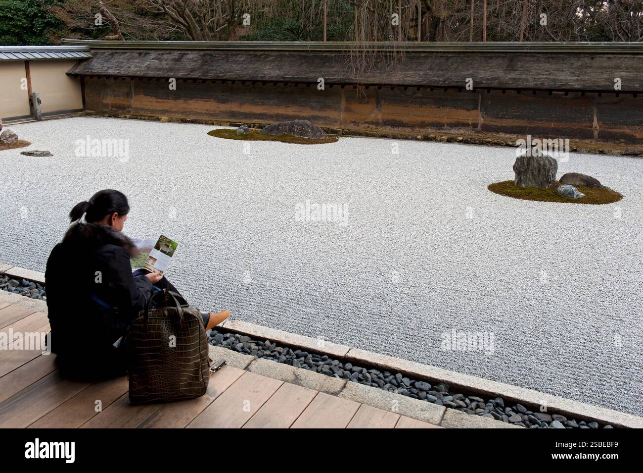 World famous karesansui dry landscape raked white gravel Zen meditation ...