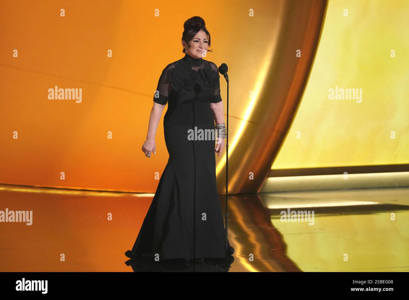 Gloria Estefan introduces a performance by Shakira during the 67th ...