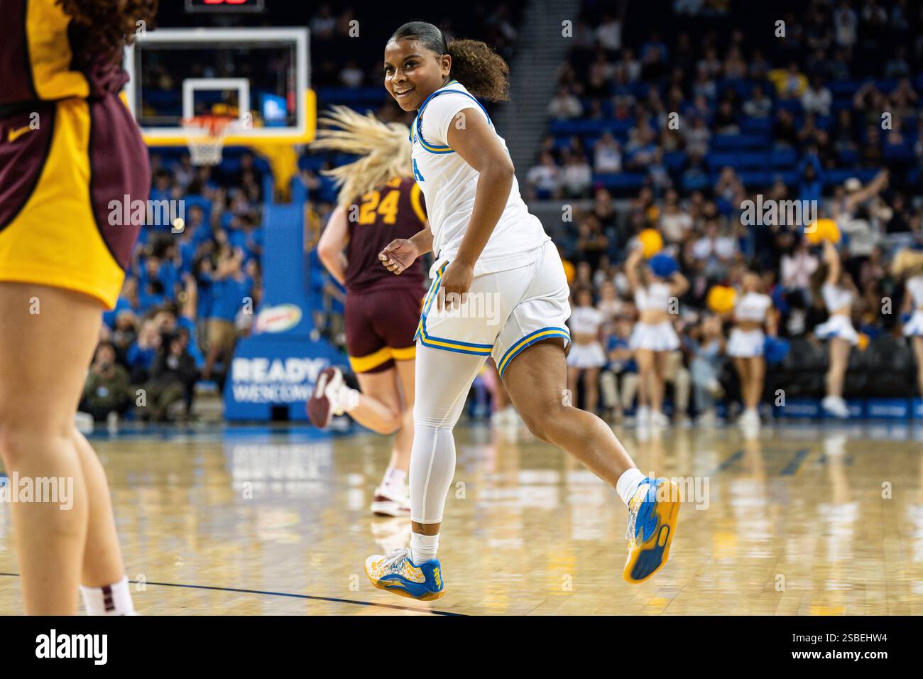 Westwood, United States. 02nd Feb, 2025. UCLA Bruins guard Londynn ...