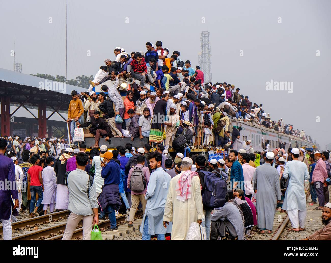 Dhaka, Khulna, Bangladesh. 2nd Feb, 2025. Explore the world's most ...