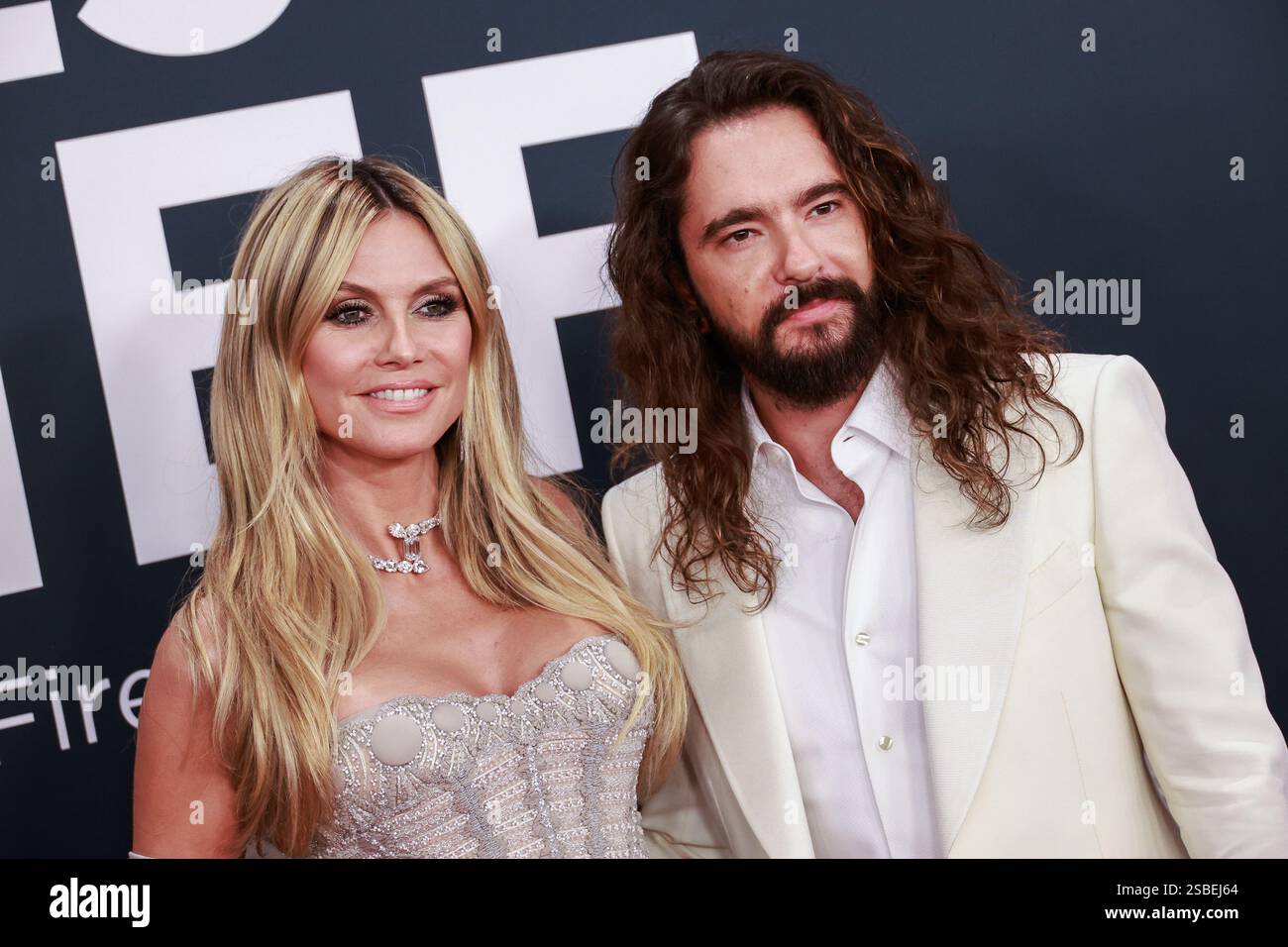 Los Angeles, USA. 02nd Feb, 2025. Heidi Klum and Tom Kaulitz walking on the red carpet during ...