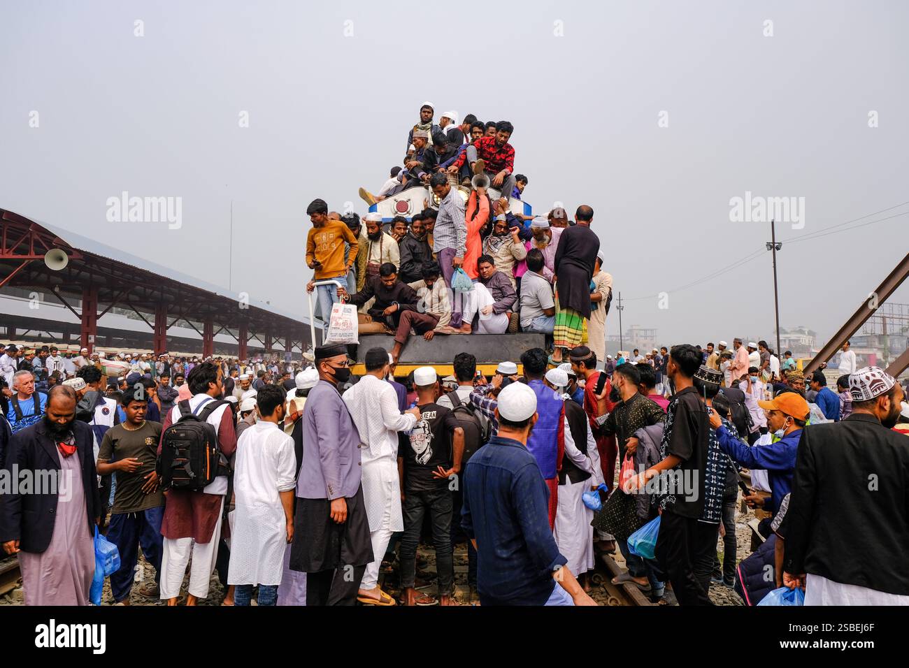 Dhaka, Khulna, Bangladesh. 2nd Feb, 2025. Explore the world's most ...