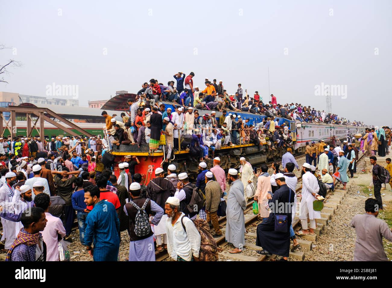 Dhaka, Khulna, Bangladesh. 2nd Feb, 2025. Explore the world's most ...