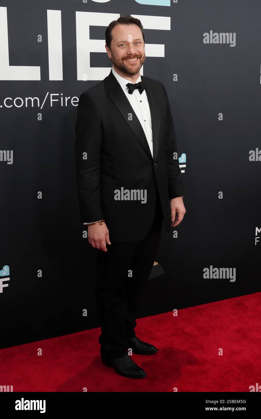Jason Carter arrives at the 67th annual Grammy Awards on Sunday, Feb. 2 ...
