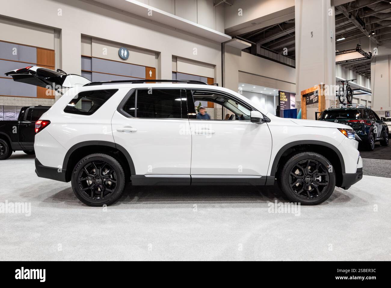 Washington, United States. 31st Jan, 2025. A 2025 Honda Pilot AWD TRG ...