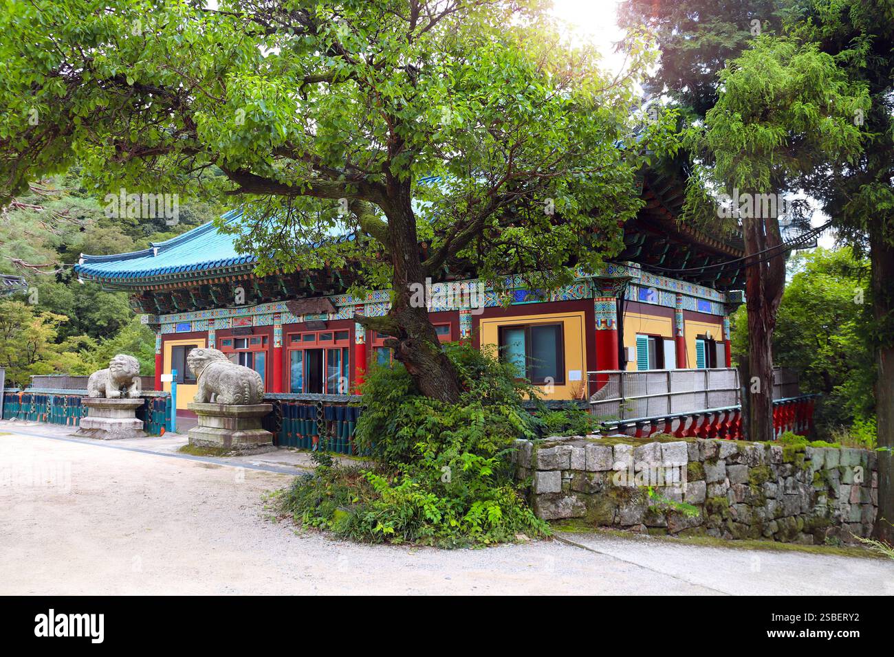 Wooden pavilion in Beomeosa Temple complex, Busan, South Korea ...