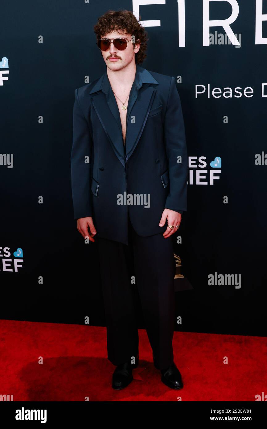 Los Angeles, USA. 02nd Feb, 2025. Benson Boone walking on the red ...