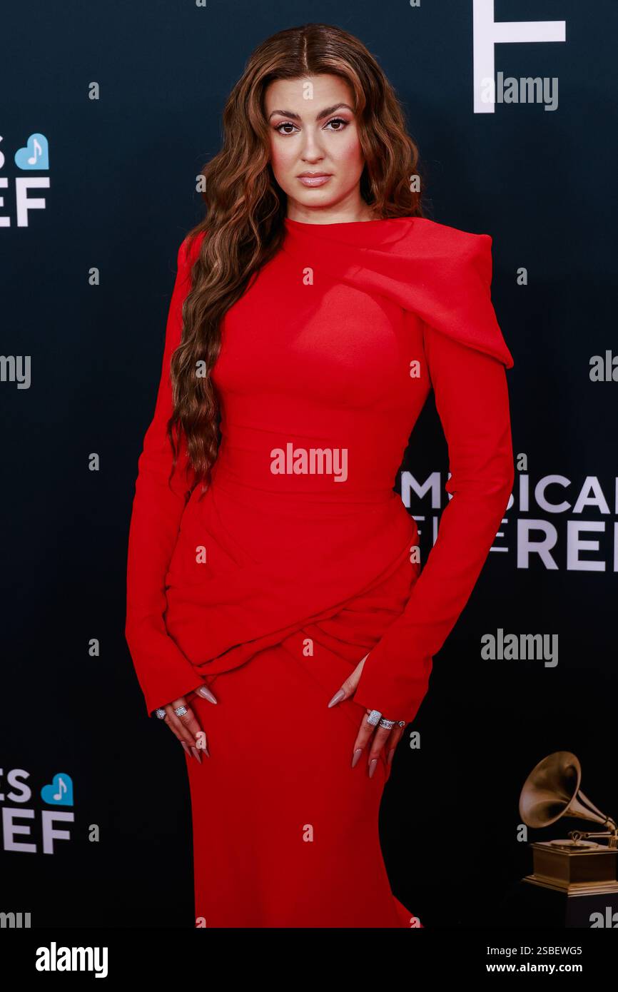 Los Angeles, USA. 02nd Feb, 2025. Tori Kelly walking on the red carpet ...