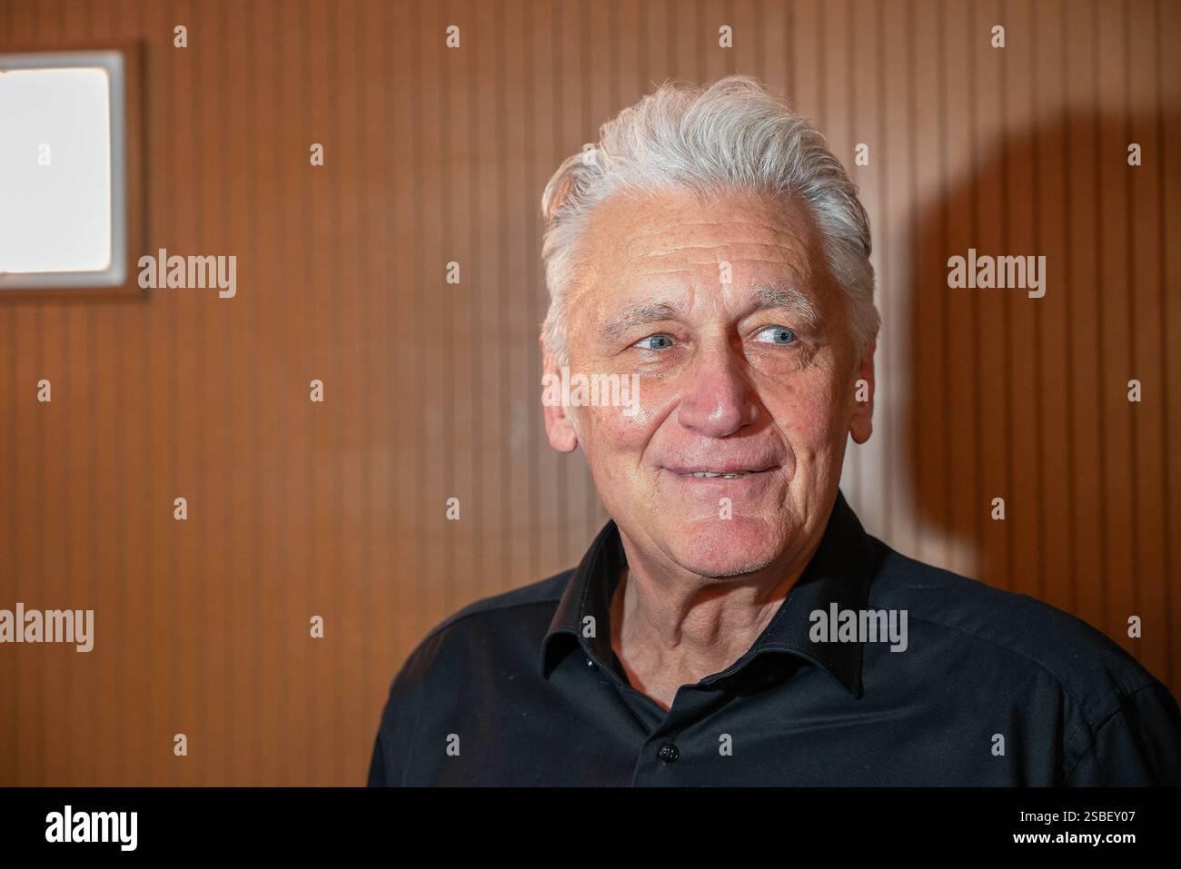 Album presentation " Wimpernschlag " by Rainhard Fendrich shortly ...