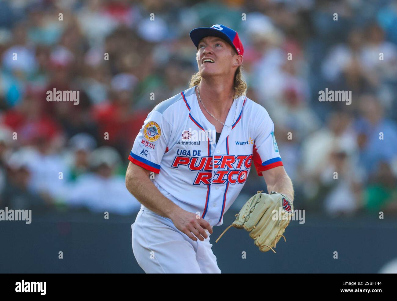 MEXICALI, MEXICO - FEBRUARY 2: Justin Yeager pitcher cerrador el el ...