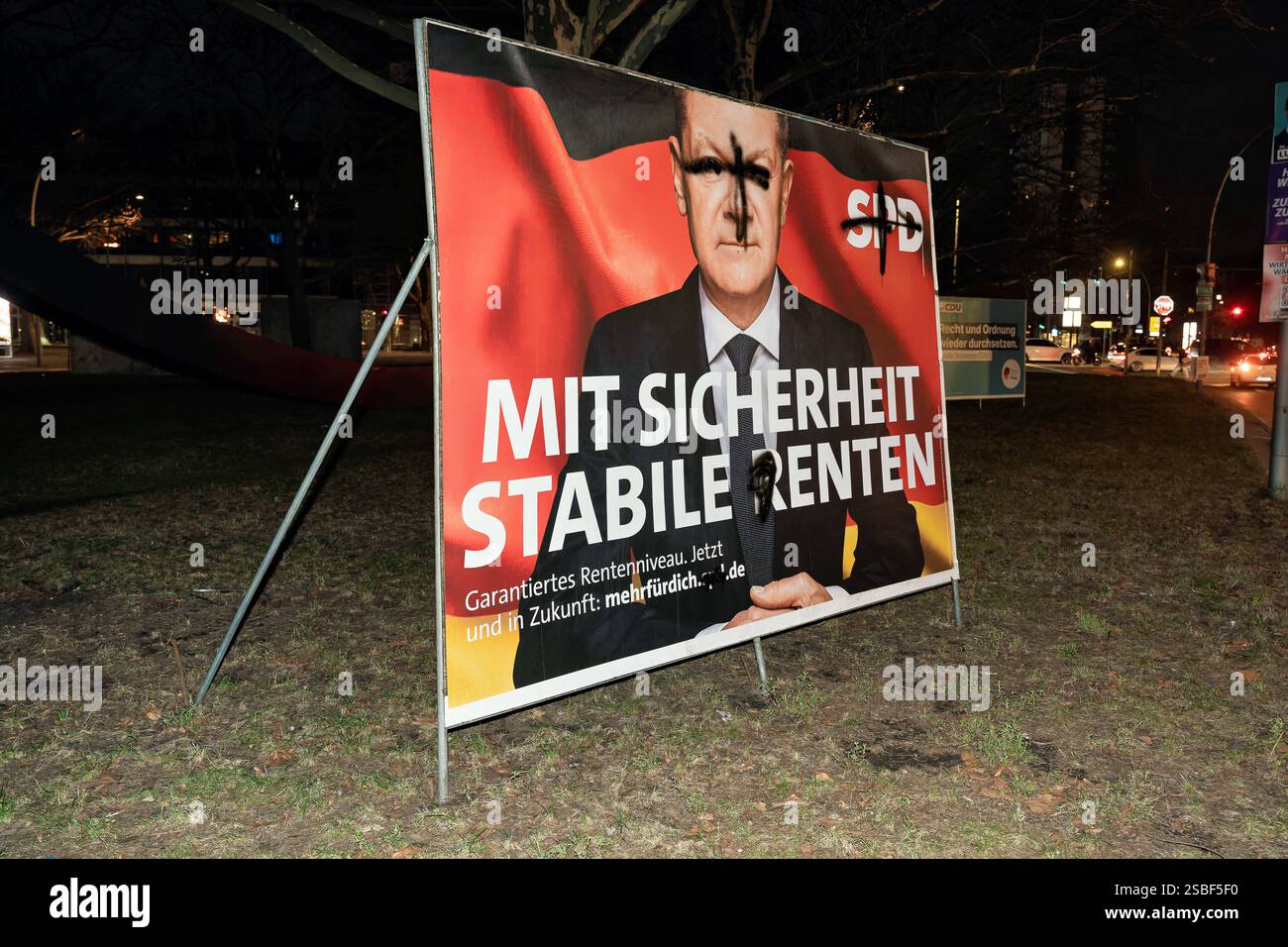 2024-02-02,Berlin,Wahlplakat Motiv SPD Olaf Scholz zur Wahl zum 21 ...
