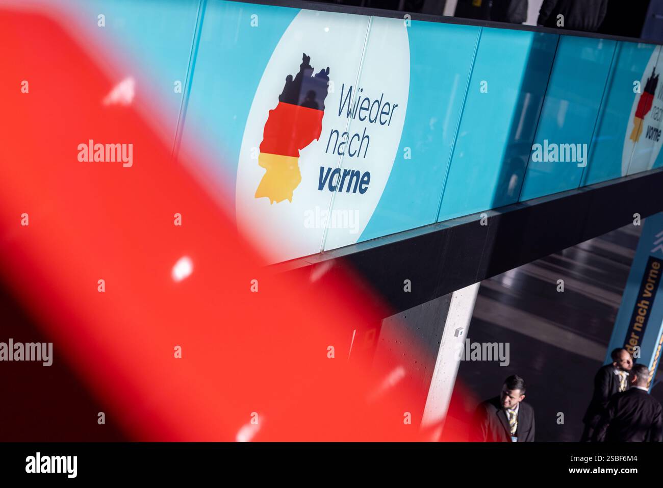 37. Parteitag der CDU Deutschlands Deutschland, CityCube Berlin den 03.02.2025: Wieder nach ...