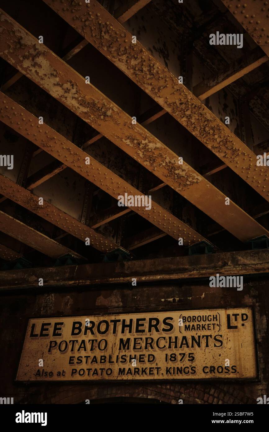 Old merchant sign on wall hi-res stock photography and images - Alamy