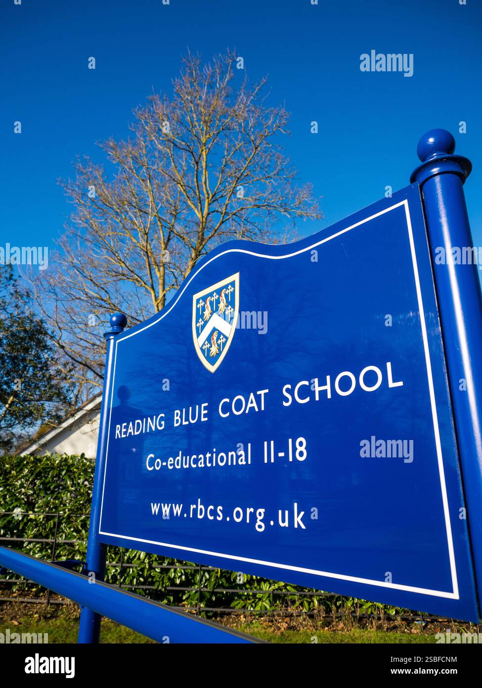 Reading Blue Coat School, Entrance and Signs, Sonning, Reading ...