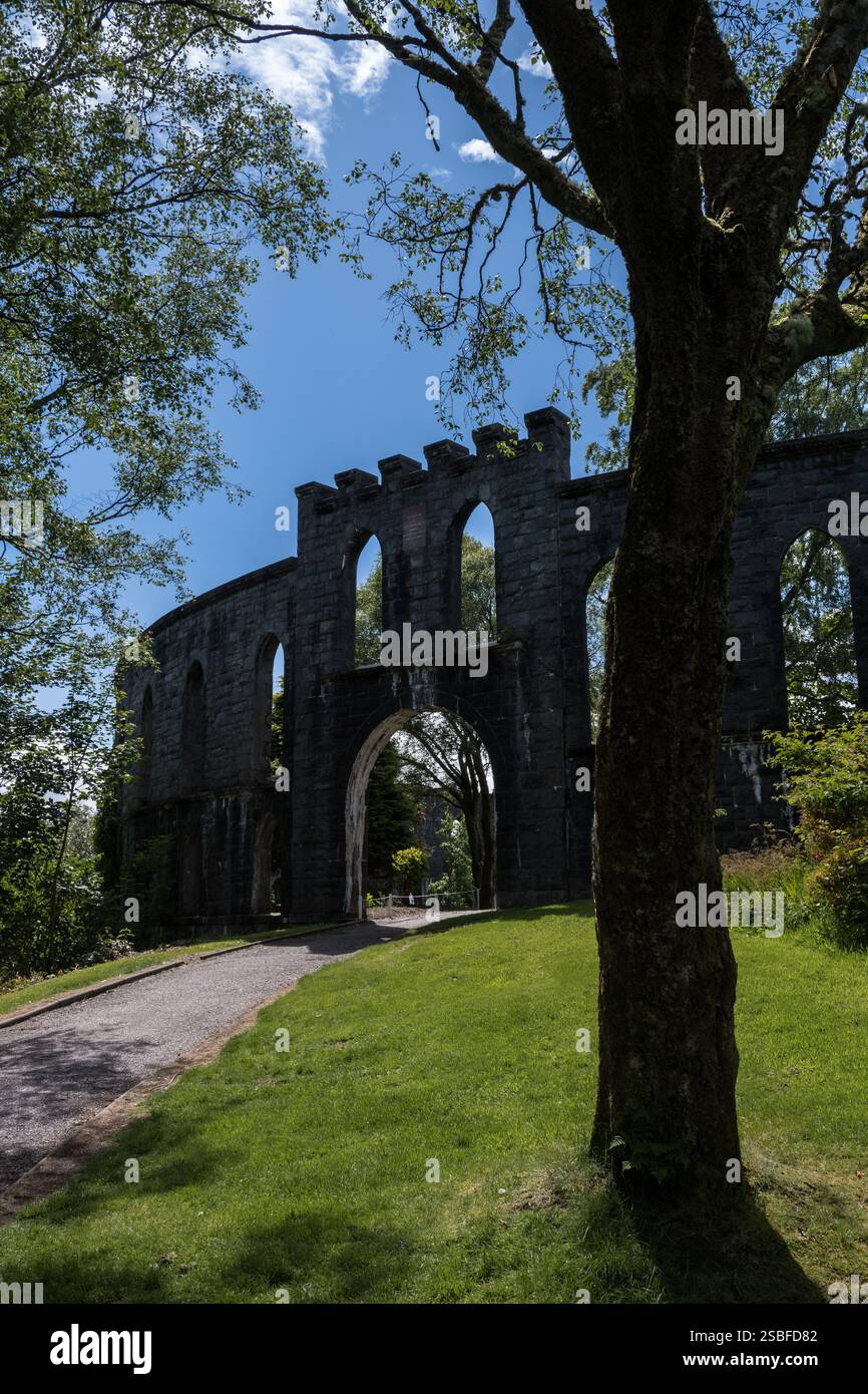 Walk into Mccaig tower, Oban, Scotland Stock Photo - Alamy