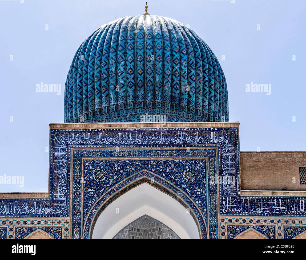 Typical architecture byzantine castle hi-res stock photography and ...