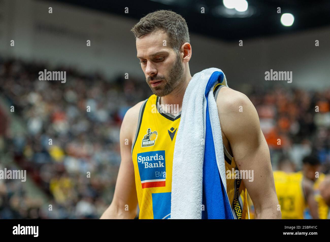 Jonas Wohlfarth-Bottermann (MHP Riesen Ludwigsburg, #18), Handtuch, GER ...