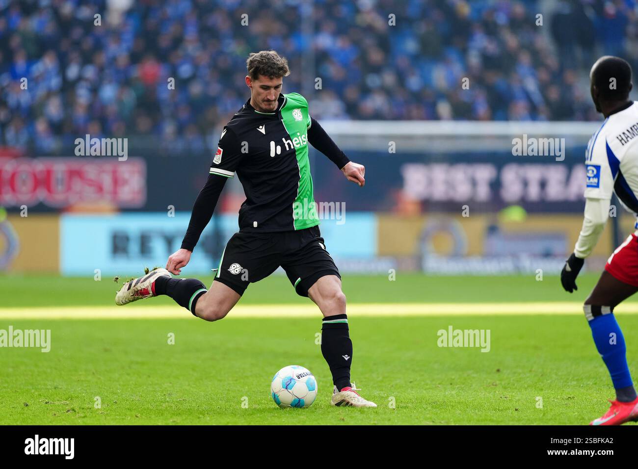 Phil Neumann (Hannover 96, #05) GER, Hamburger SV vs. Hannover 96 ...
