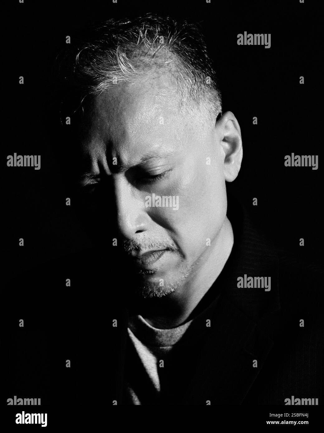 Portrait natural beauty man hi-res stock photography and images - Alamy