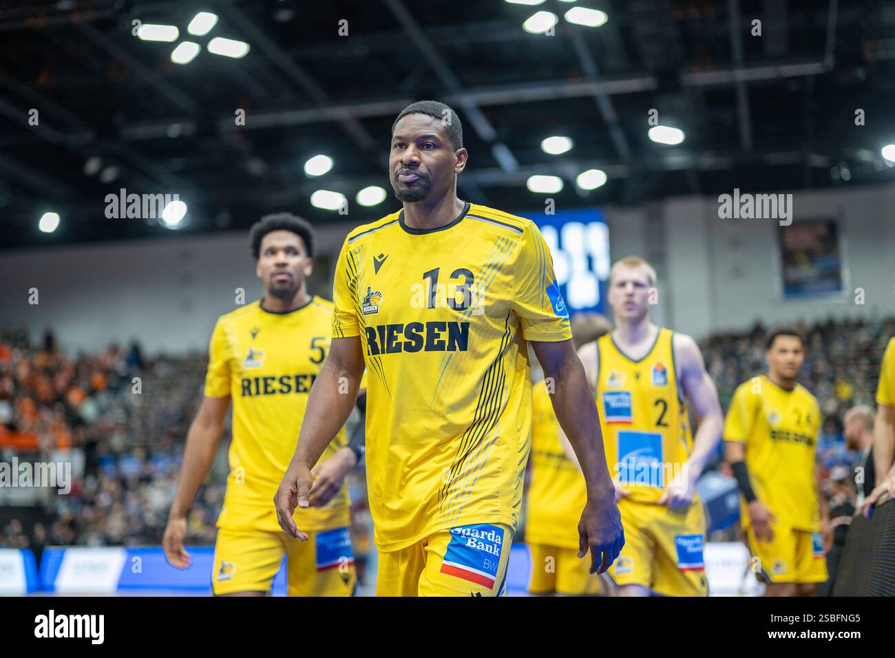 Ludwigsburg, Deutschland. 02nd Feb, 2025. Justin Simon (MHP Riesen ...