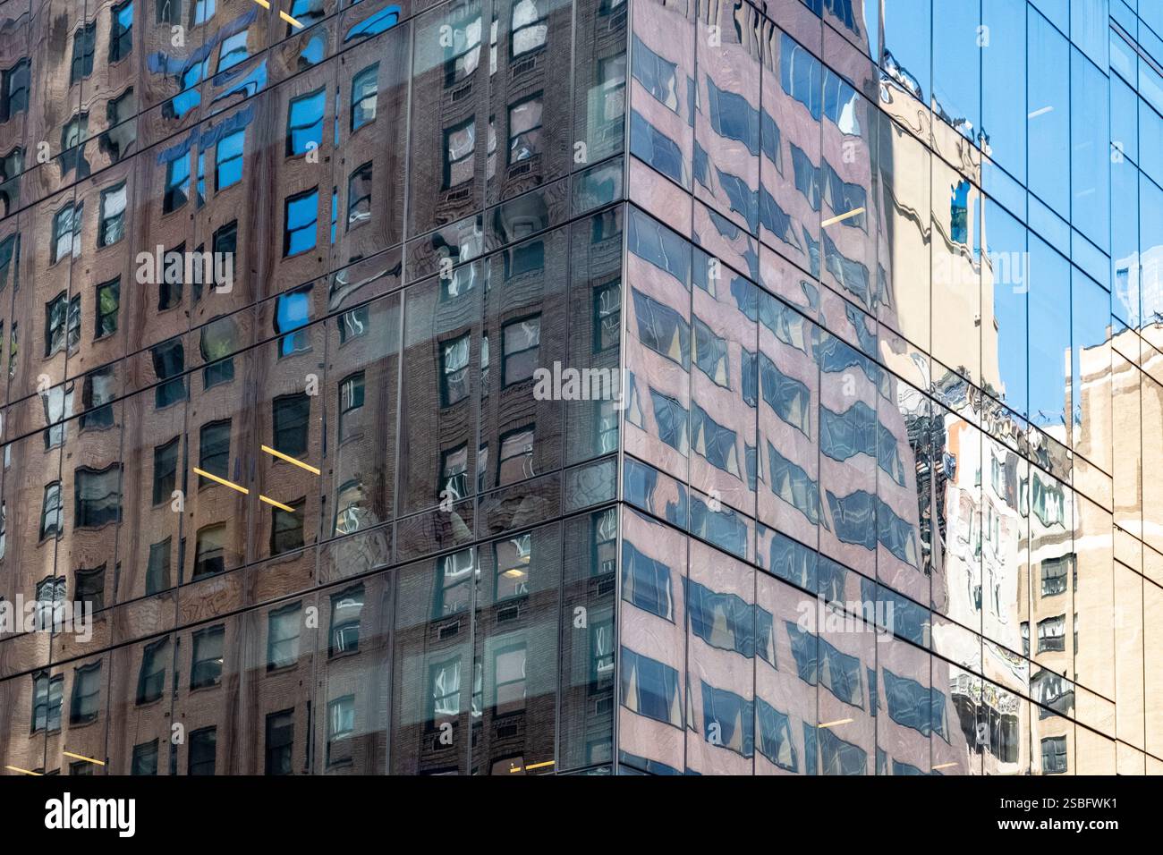 Distorted city hi-res stock photography and images - Alamy