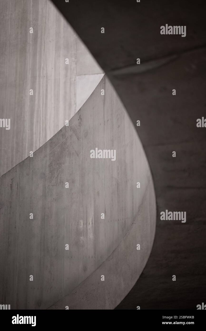 Minimalist Architectural Curves in Concrete Stock Photo - Alamy