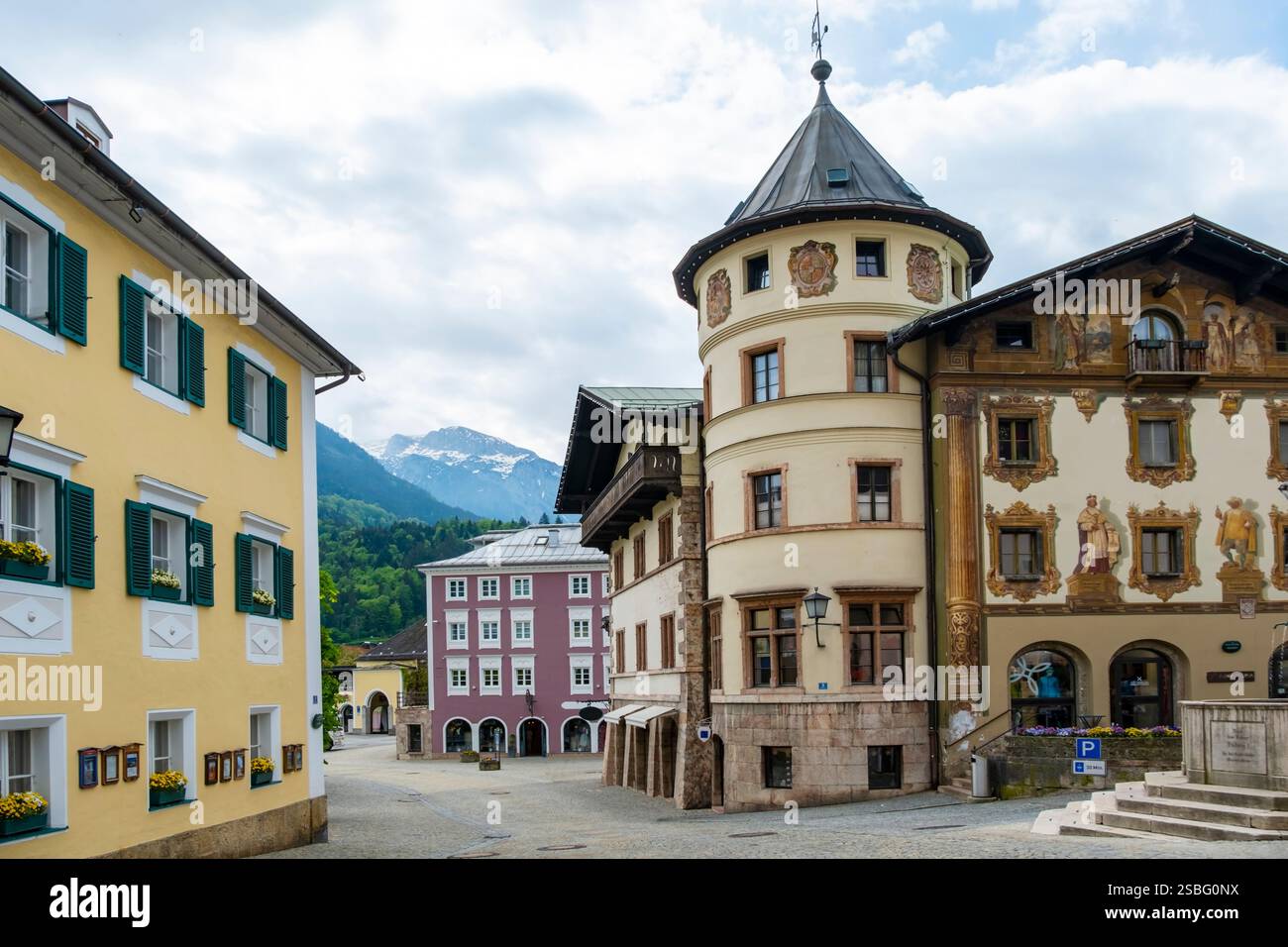 Downtown of Berchtesgaden, famous historic town in Nationalpark ...