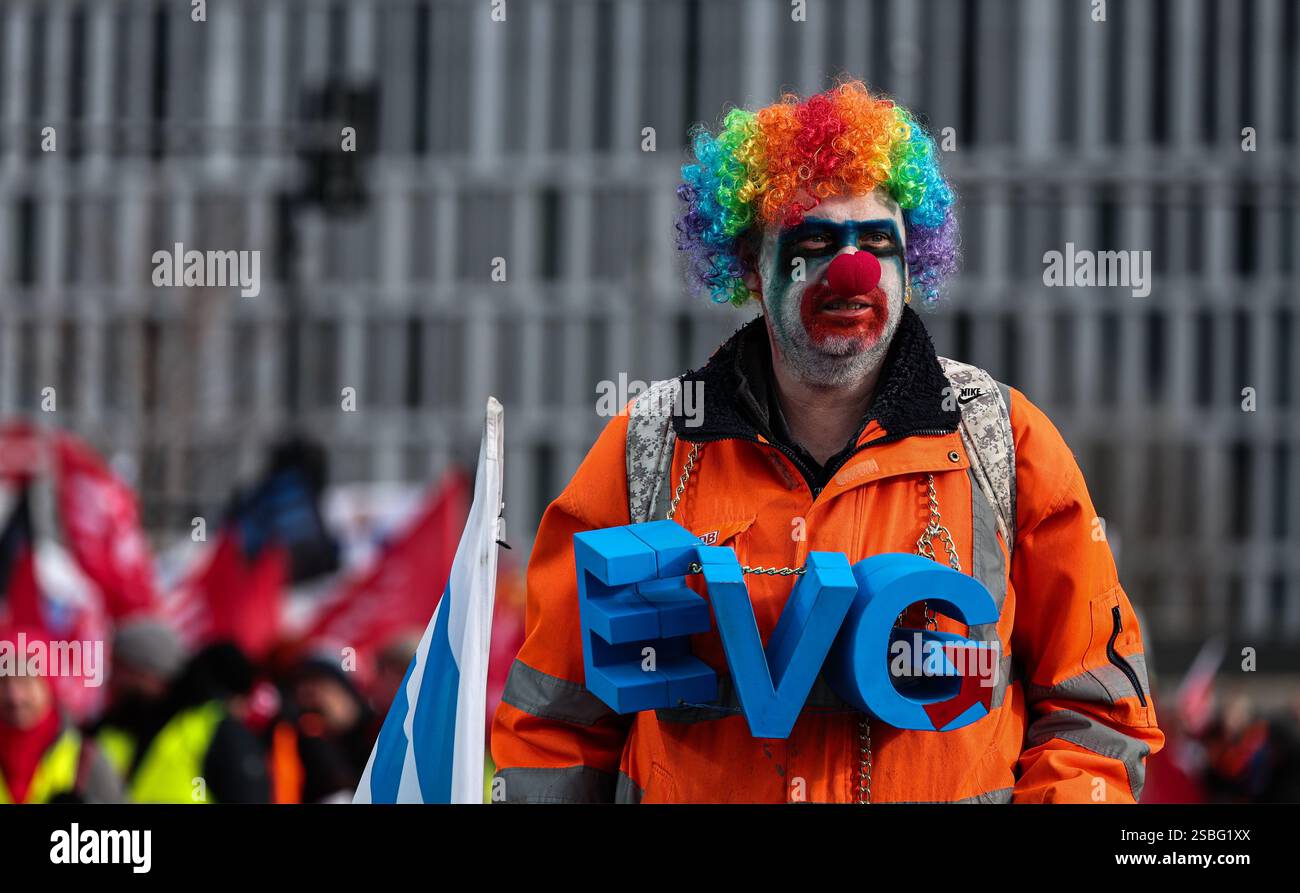 Berlin, Germany. 03rd Feb, 2025. One participant is dressed as a clown ...