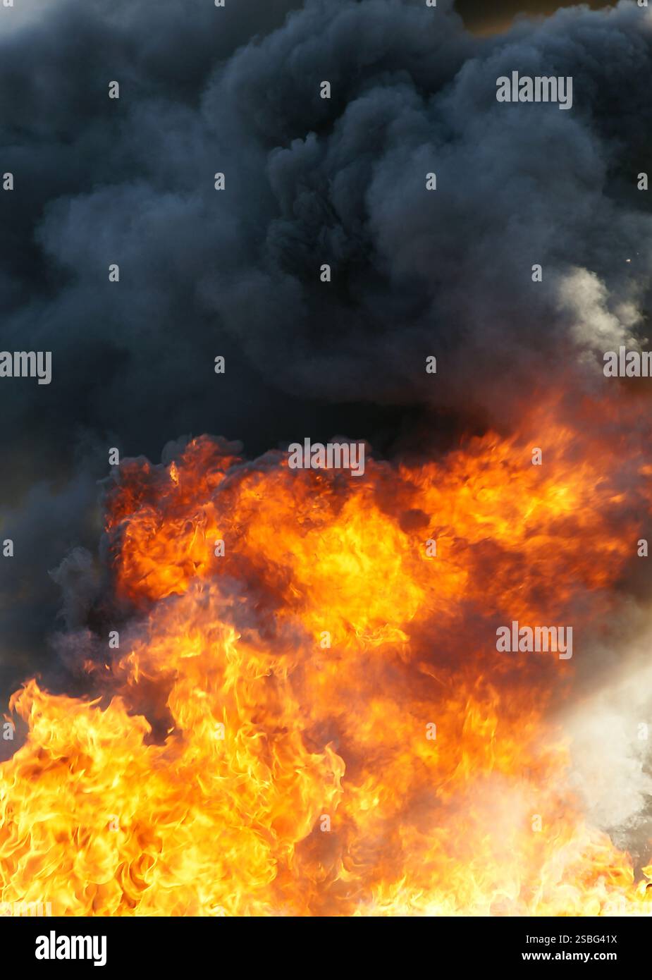 Industrial explosion and fire, BLEVE Stock Photo - Alamy