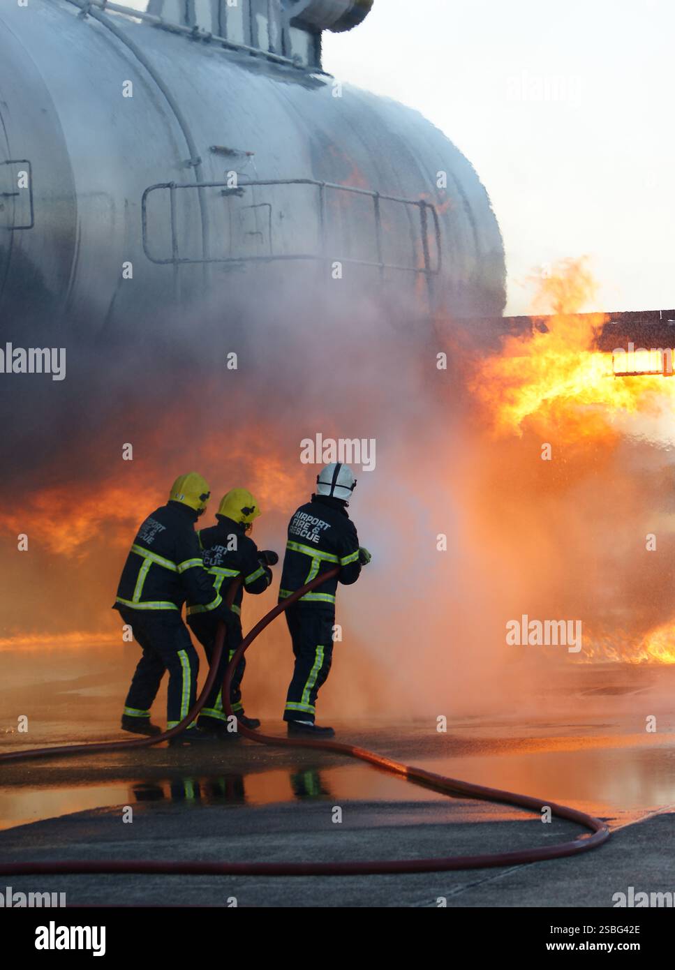 Fire engine crash hi-res stock photography and images - Alamy