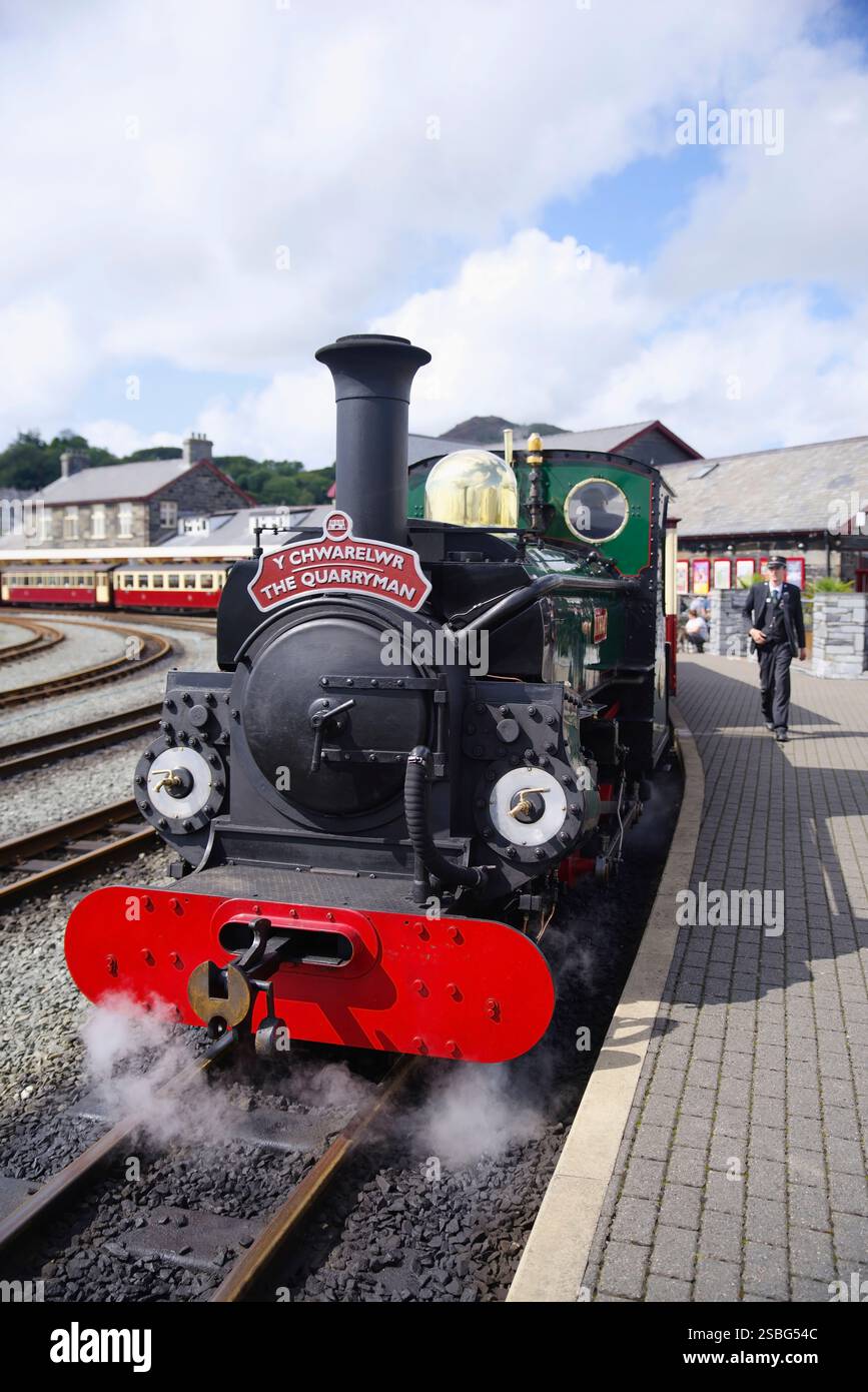 Hunslet ,Steam Locomotive, 2-4-0, Linda, Porthmadog, Harbour Station ...