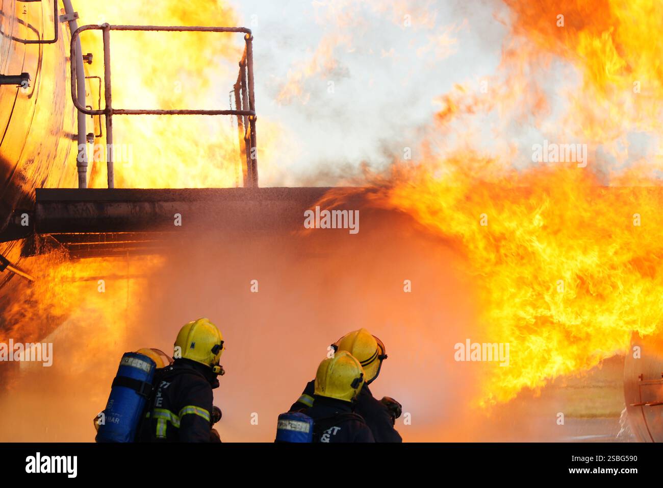 Industrial explosion and fire, BLEVE Stock Photo - Alamy
