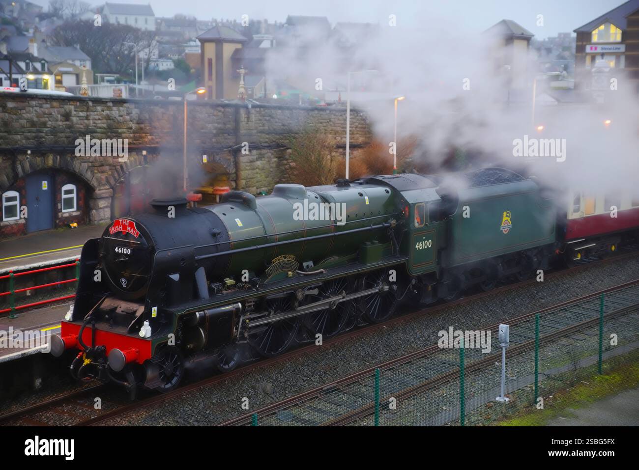 Holyhead train transport wales hi-res stock photography and images - Alamy