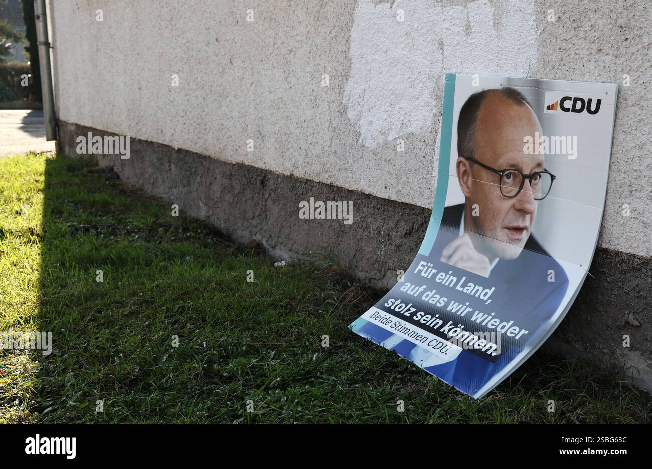 Wahlplakate 02.02.2025, Straussfurt, Wahlplakate zur Bundestagswahl ...