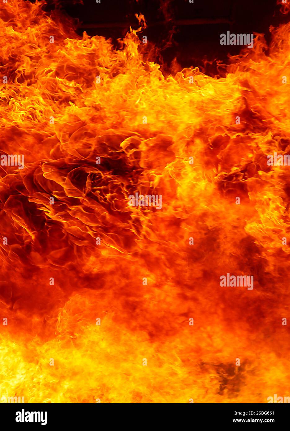 Industrial explosion and fire, BLEVE Stock Photo - Alamy