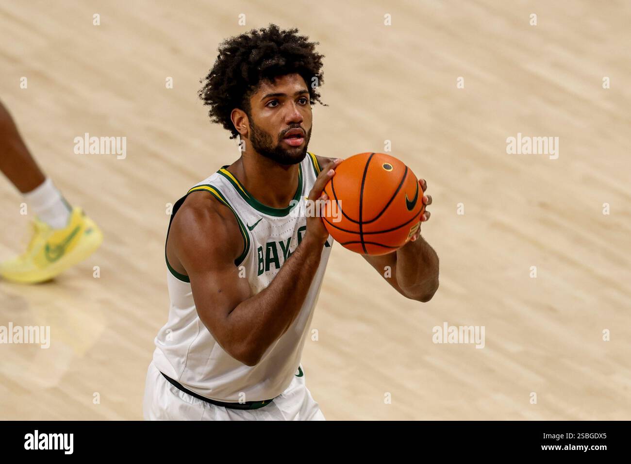 WACO, TX - FEBRUARY 01: Baylor Bears forward Norchad Omier (15) takes a ...