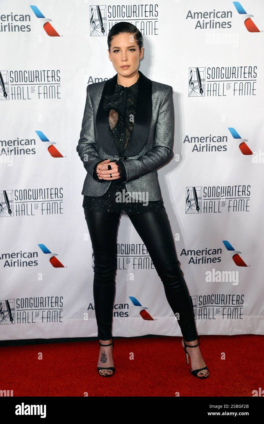 Halsey attending arrivals for Songwriters Hall of Fame Annual Induction ...