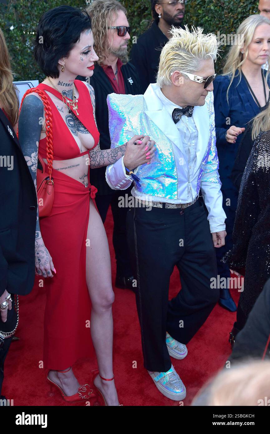 Adrien Skye und Corey Feldman bei Steven Tyler s Jam for Janie Grammy Awards Viewing Party im ...