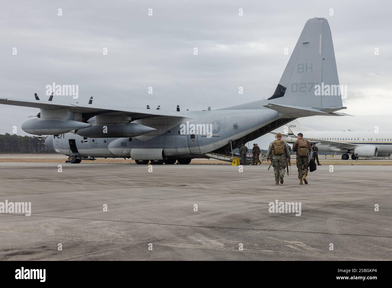 U.S. Marines with 1st Battalion, 6th Marine Regiment, 2nd Marine ...