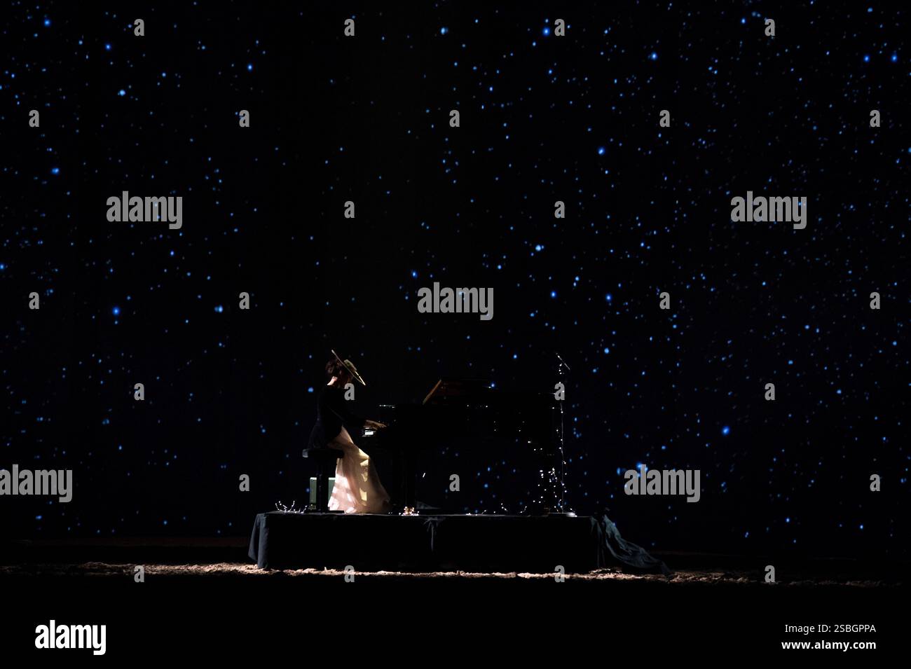 Camille and Manolo “the Centaur Theater”, present their show “Between ...