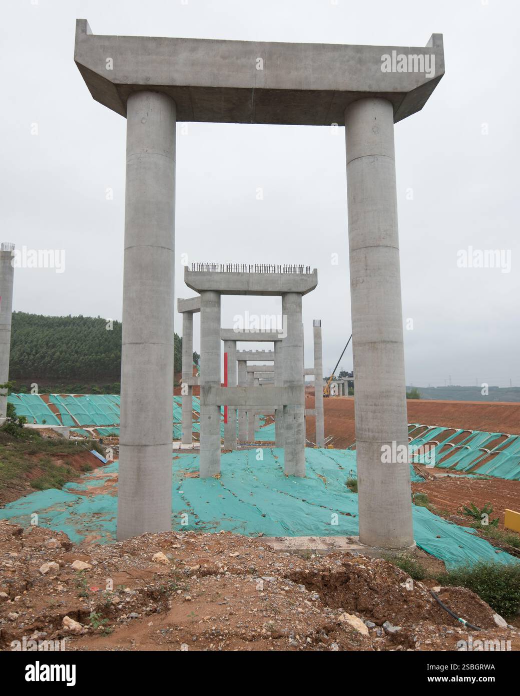 Freeway ramp bridge pier columns Stock Photo - Alamy