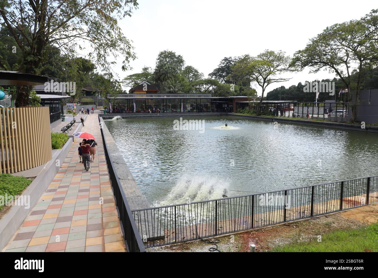 Lake at Johor Zoo, Jalan Gertak Merah, Taman Istana, 80000 Johor Bahru ...