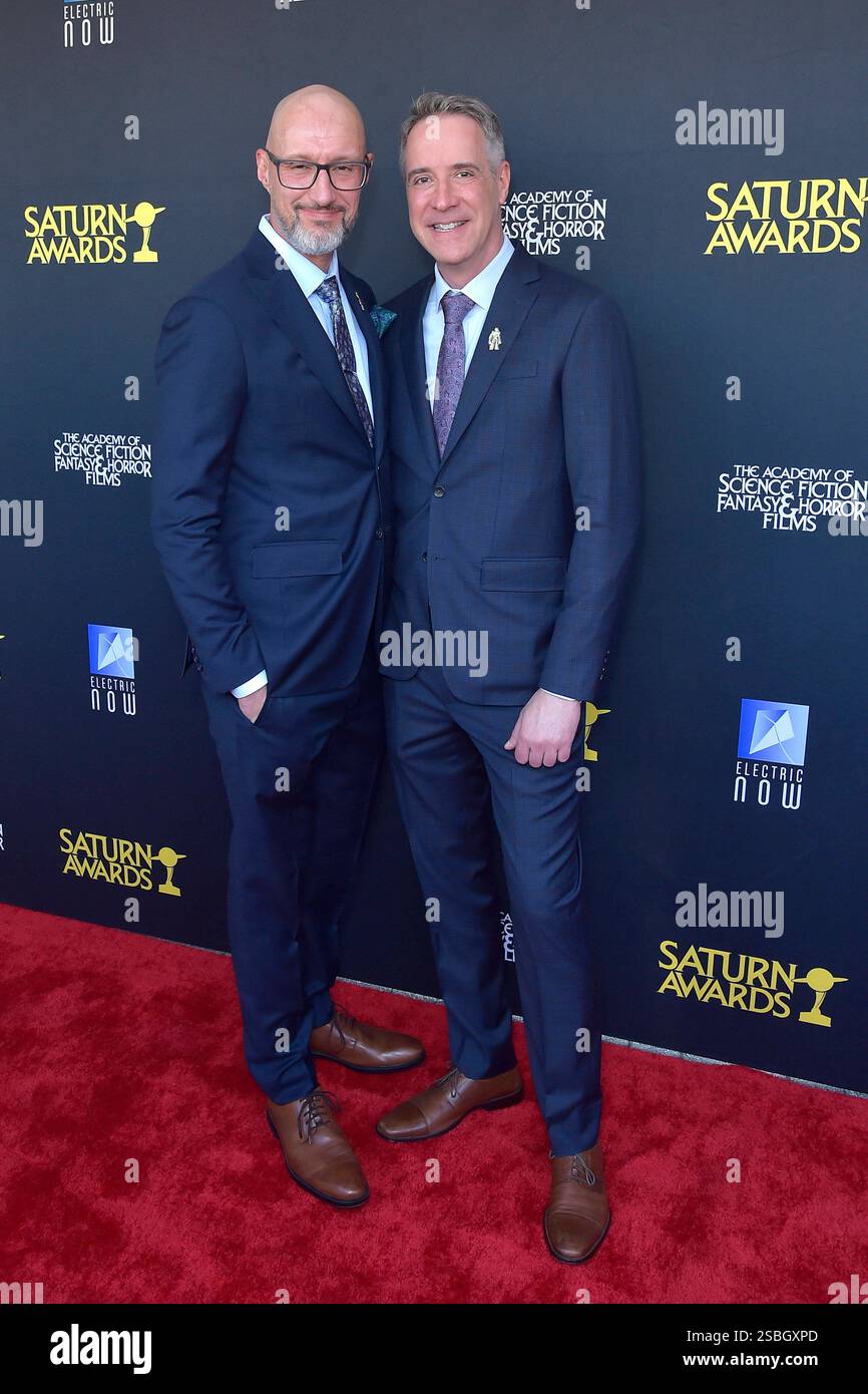 Jeff Hermann mit Gast bei der Verleihung der 52. Saturn Awards 2025 im ...