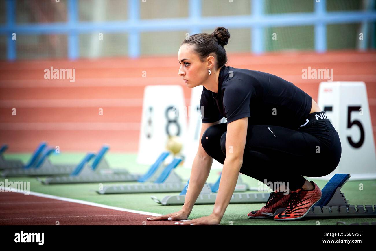 Erfurt, Deutschland. 31st Jan, 2025. Bei der Startvorbereitung vor ihrem Rennen: H ...
