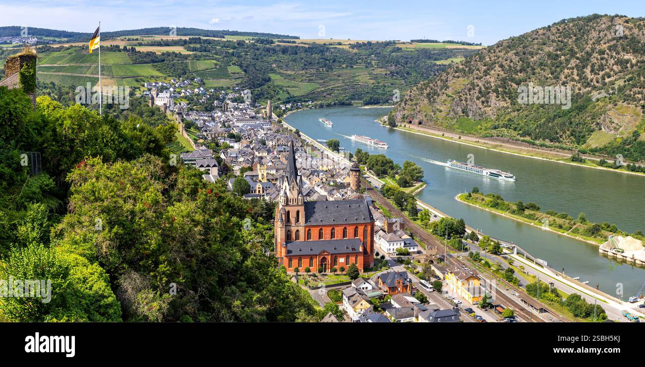 Oberwesel, Deutschland - 6. August 2024: Stadt Oberwesel im UNESCO ...
